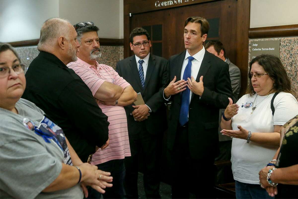Man who killed Elmendorf police chief found not guilty by reason of ...