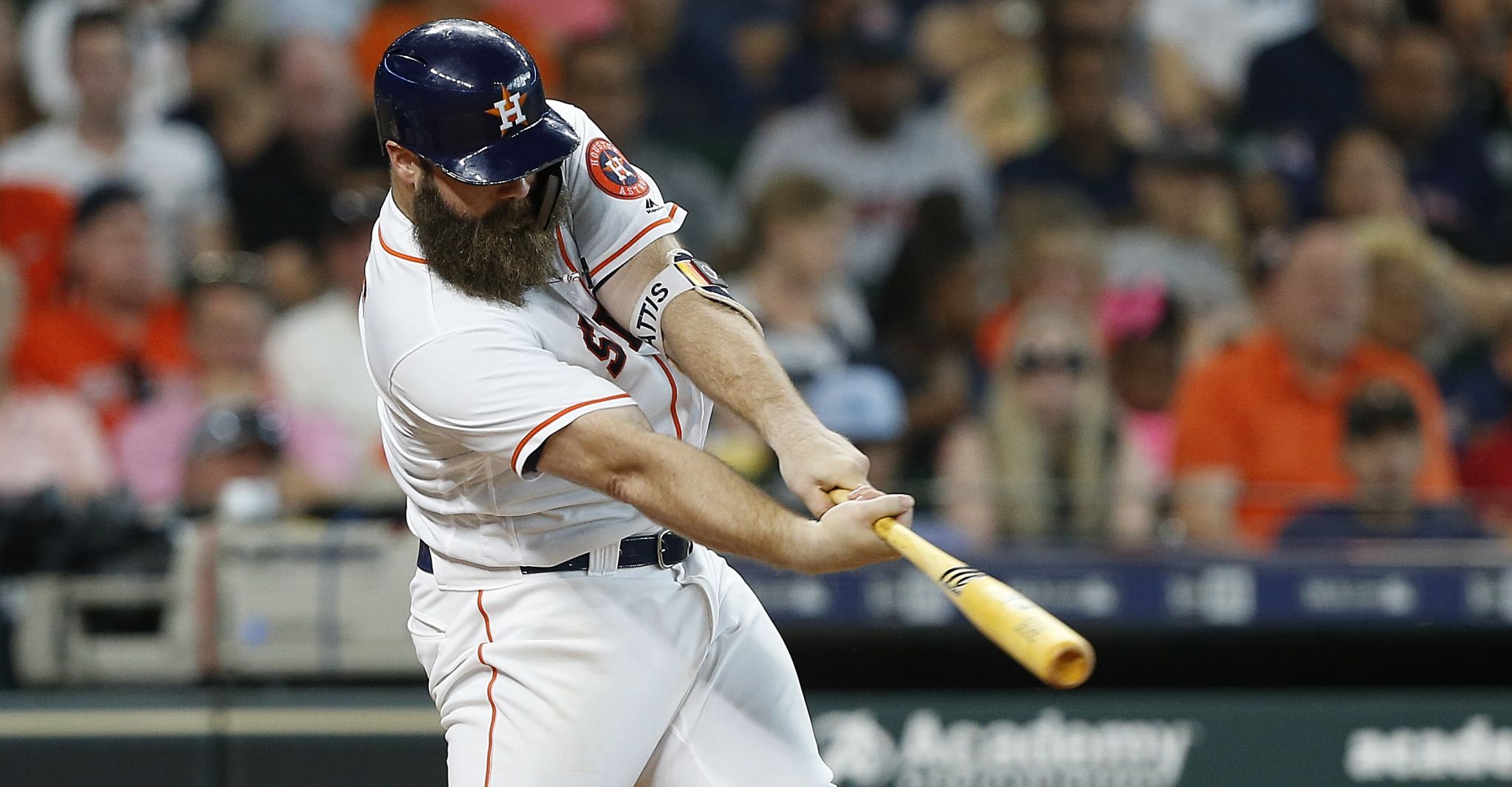 Evan Gattis will remain primary DH despite Astros' catcher situation