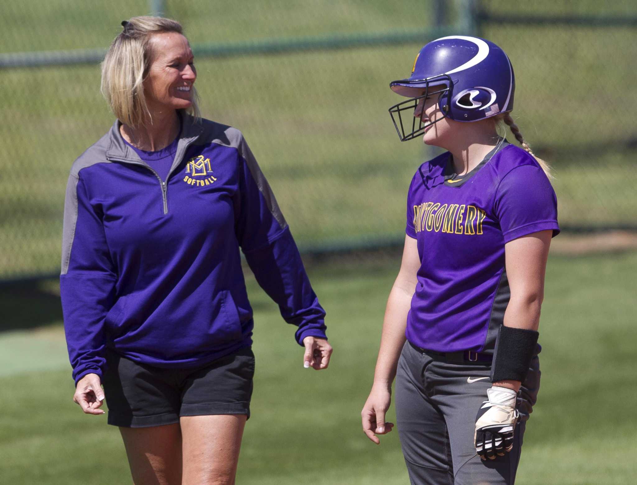 Lake Creek has rare varsity experience for first-year softball program