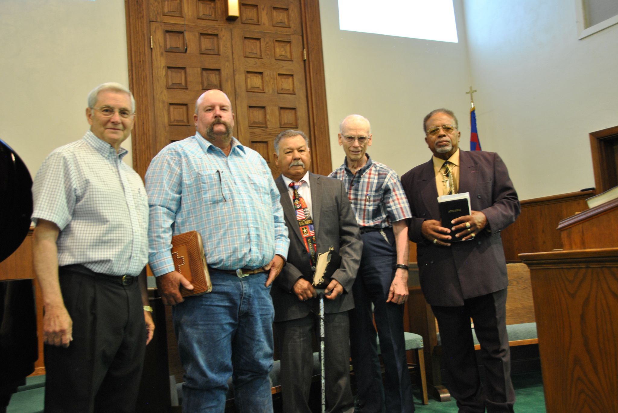 Hart hold community church service