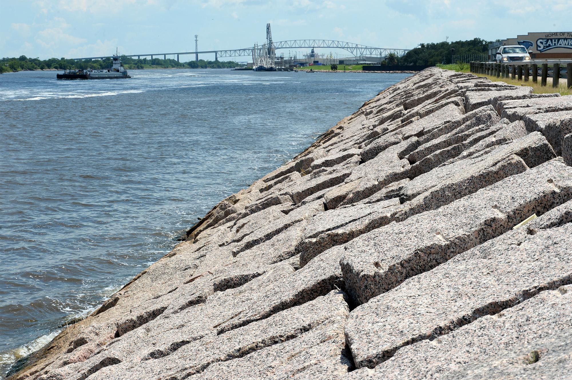 Corps of Engineers approves $4 billion for SETX seawalls