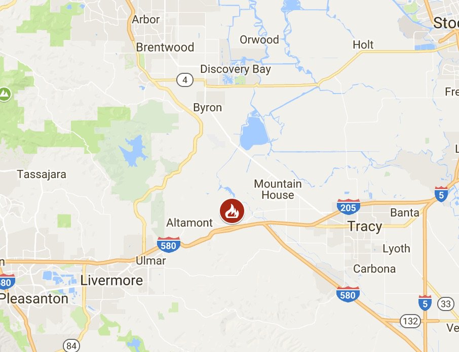 Highway 580 closed in both directions due to fire