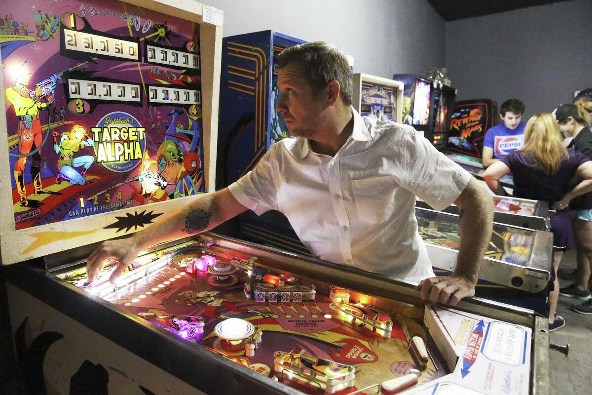 Where to play classic pinball and video games in San Antonio