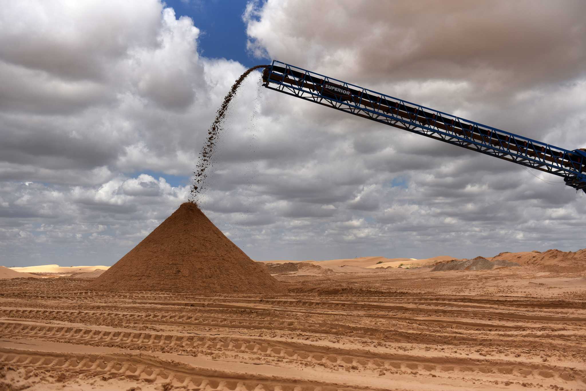 Worthless just two years ago, West Texas sand now brings in billions