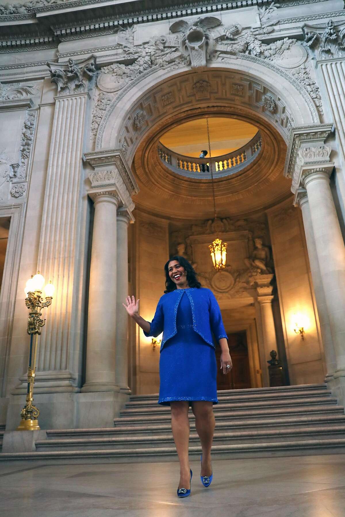 Big crowd at SF Civic Center sees London Breed sworn in as new mayor