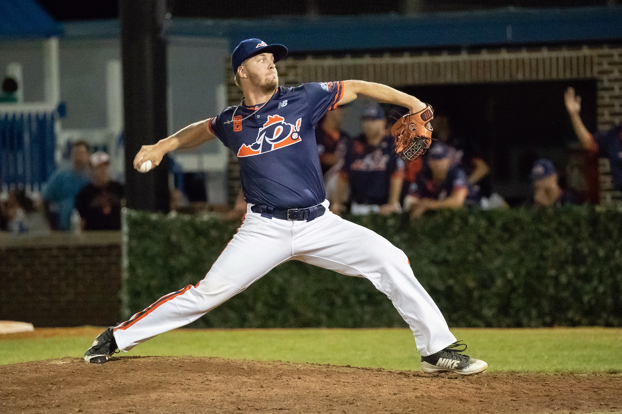 Lamar Cardinals play summer baseball around the country