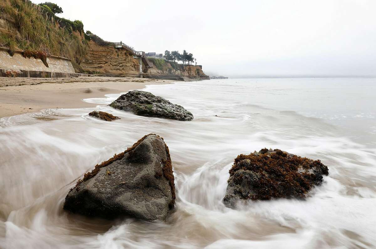 Fight brewing over Privates Beach in Santa Cruz County, which charges ...