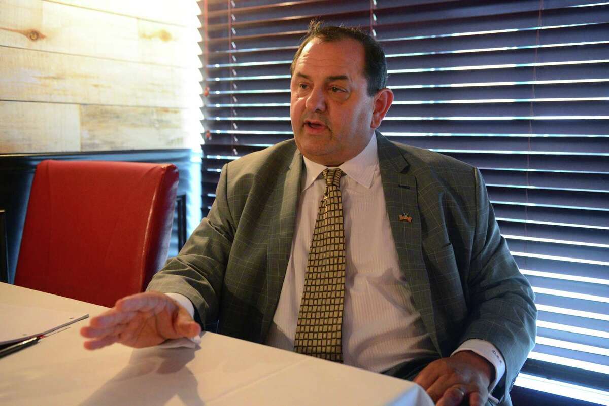 Rapini uses team spirit in longshot Senate run