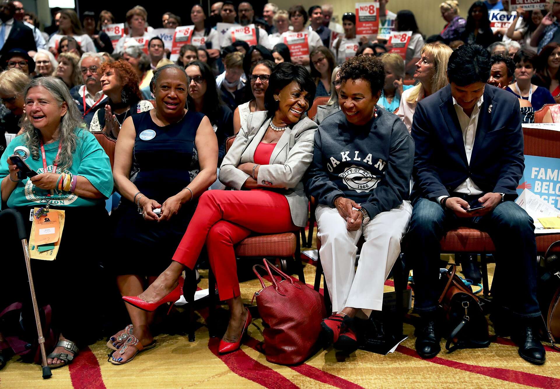 Maxine Waters on Trump: He doesn’t even know how to spell his wife’s name