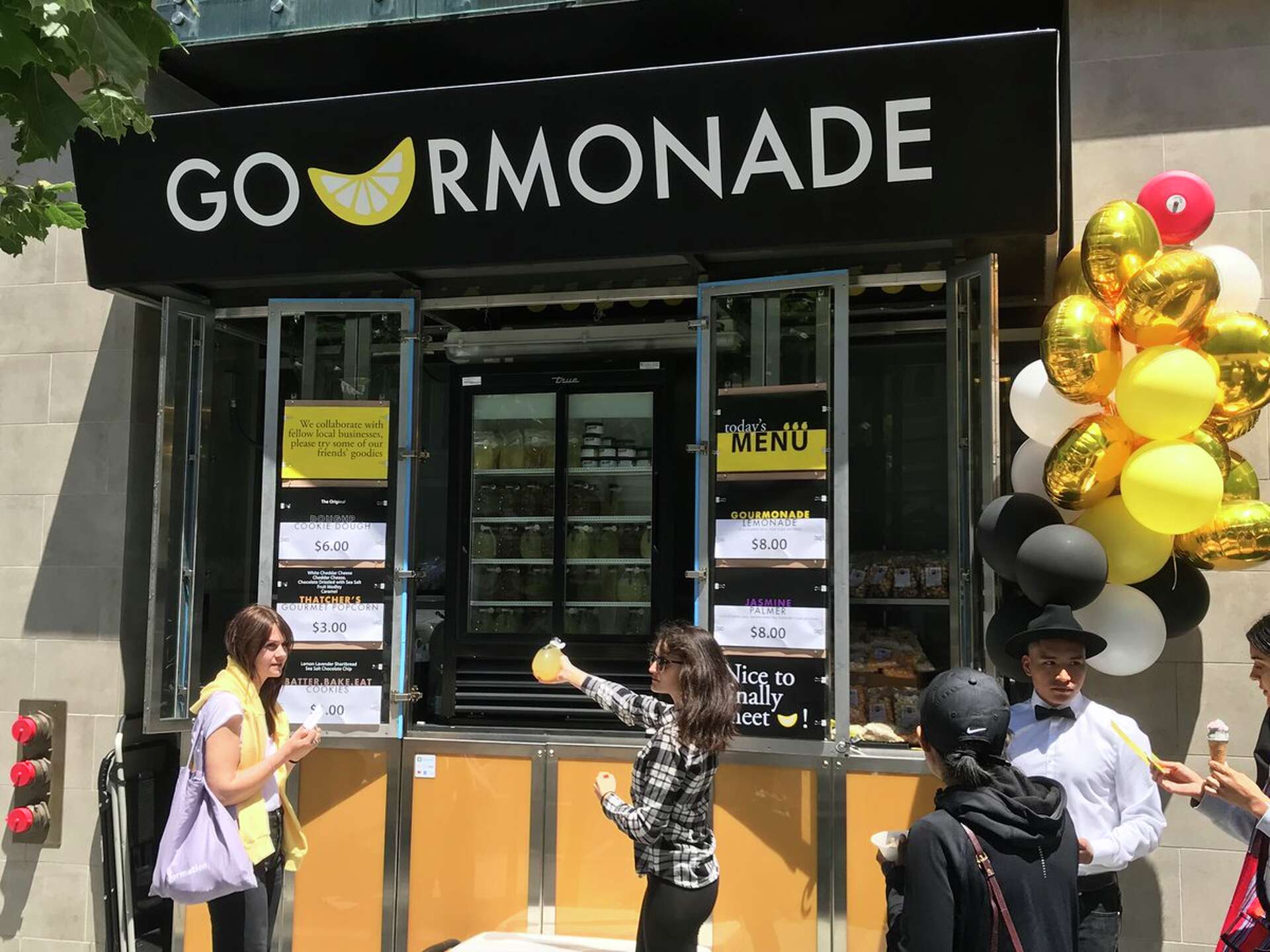 Black owner of SF lemonade stand has police called on him while trying ...