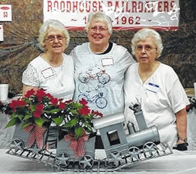Roodhouse alumni gather for annual banquet