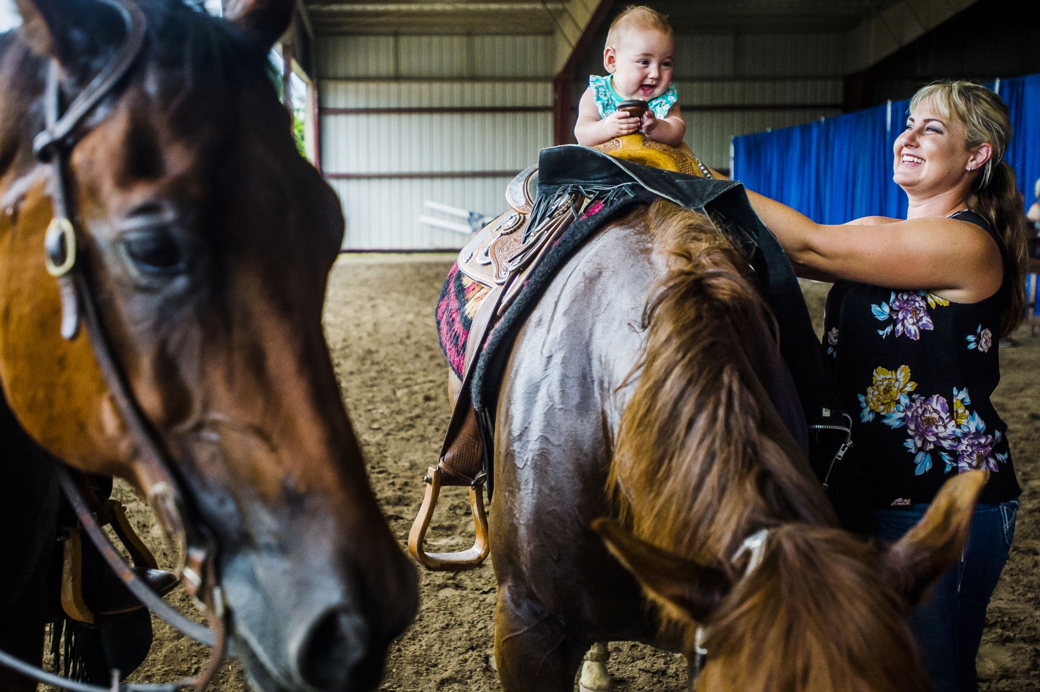 Michigan Reining Horse Association competition at Midland County ...