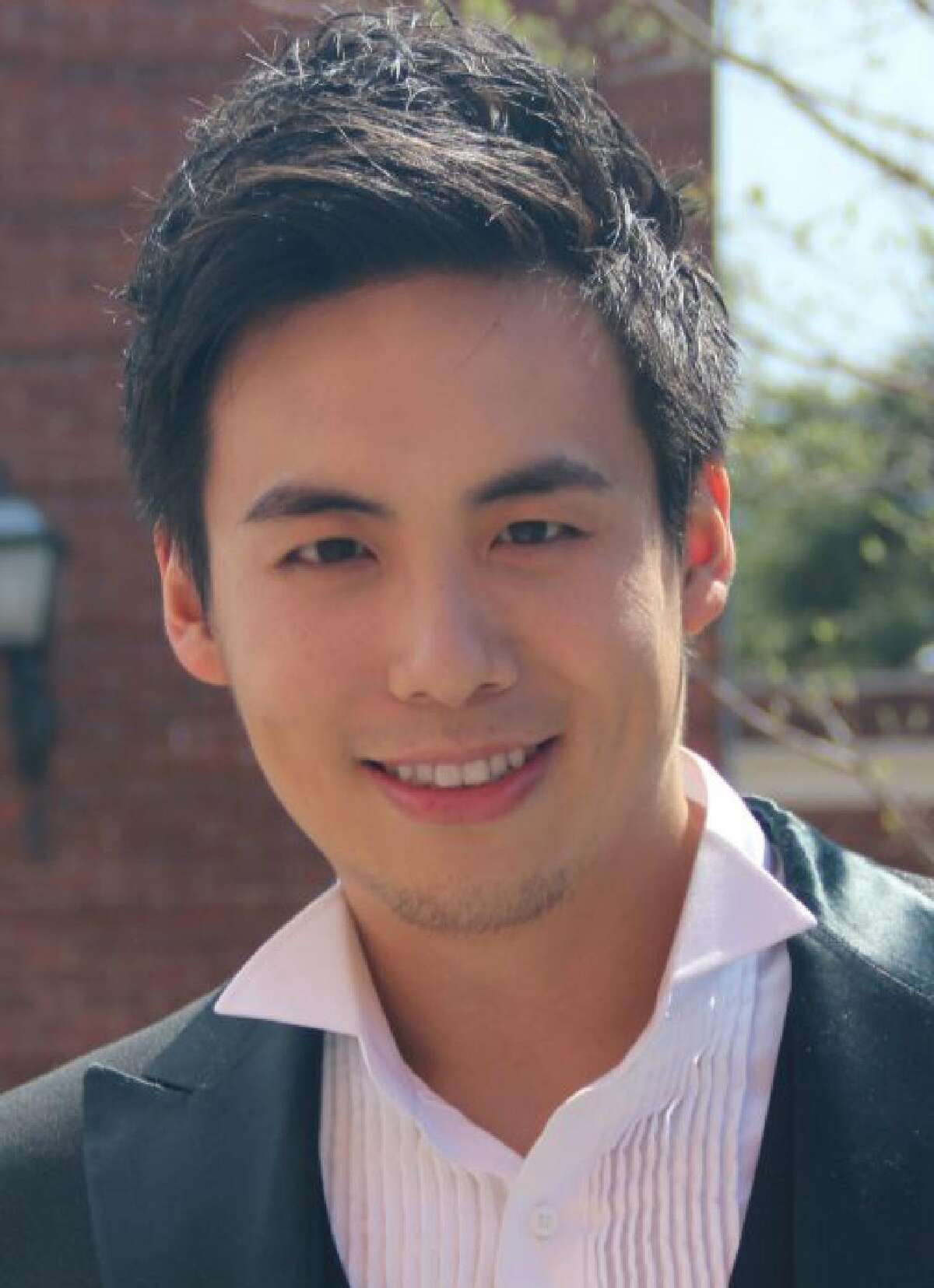 Clinton hosts performances of ‘Tosca’ Aug. 7-11