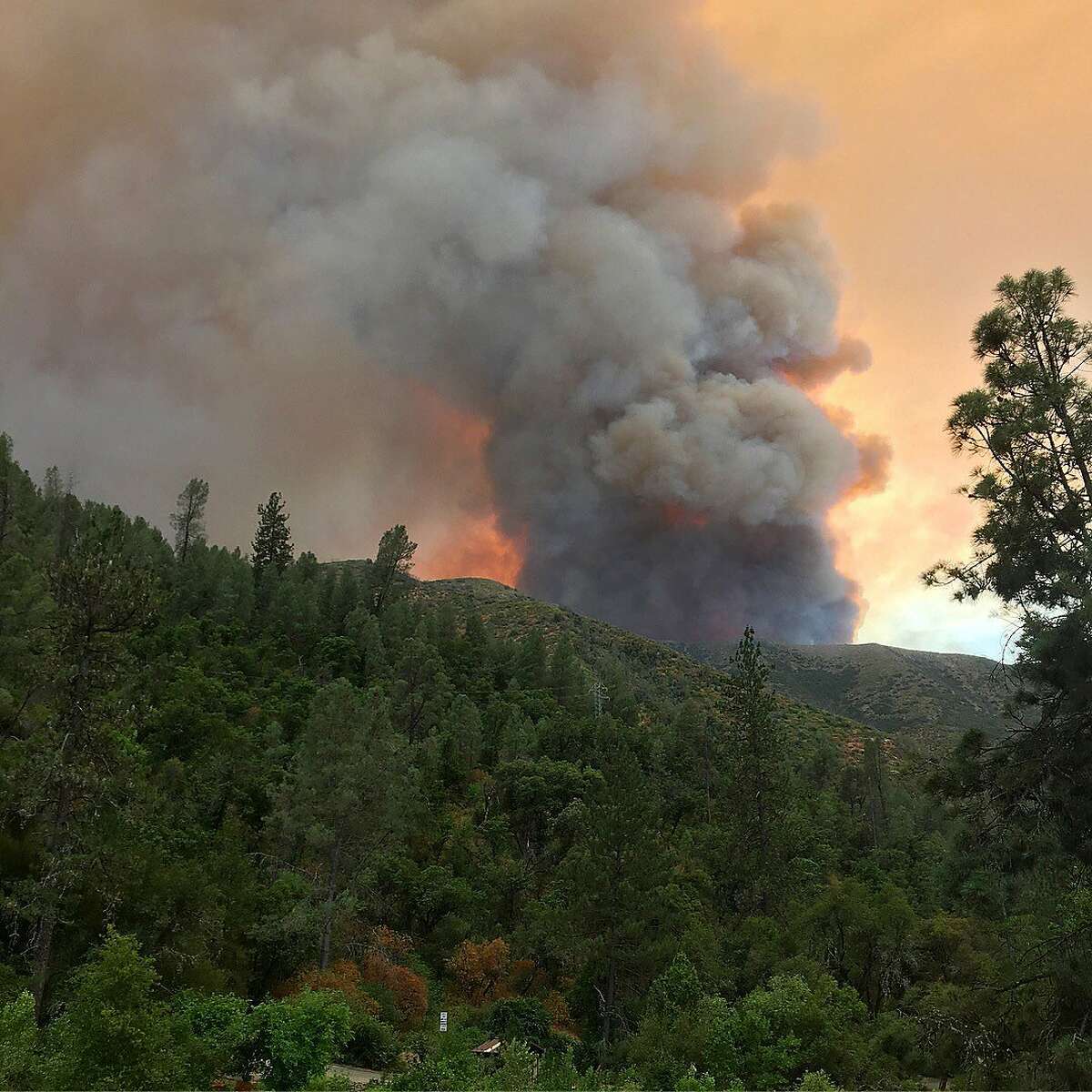 Yosemite Valley ordered closed because of Ferguson Fire