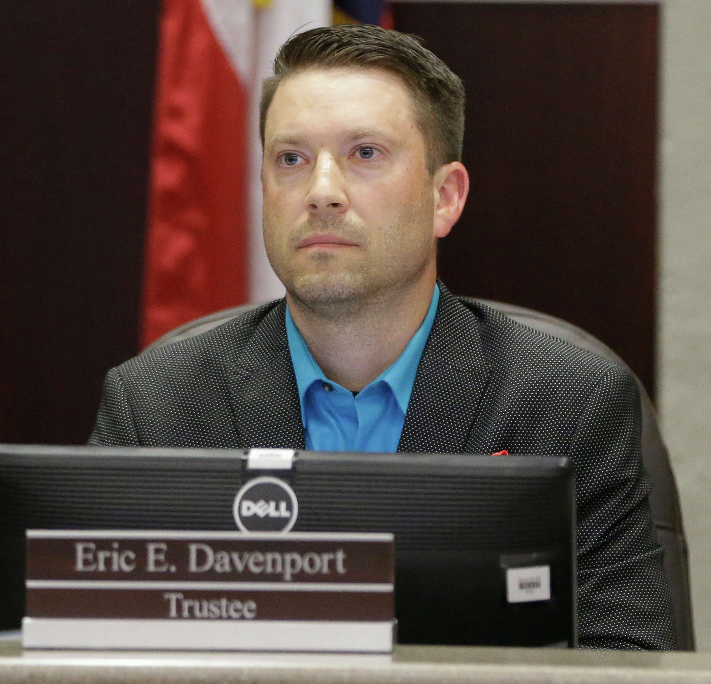 Santa Fe ISD trustees agree to install metal detectors