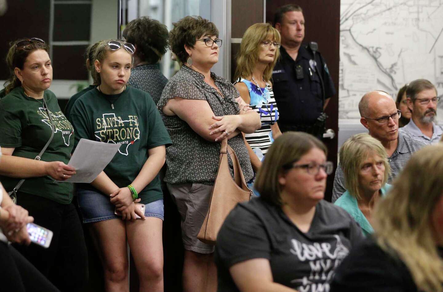 Santa Fe ISD trustees agree to install metal detectors