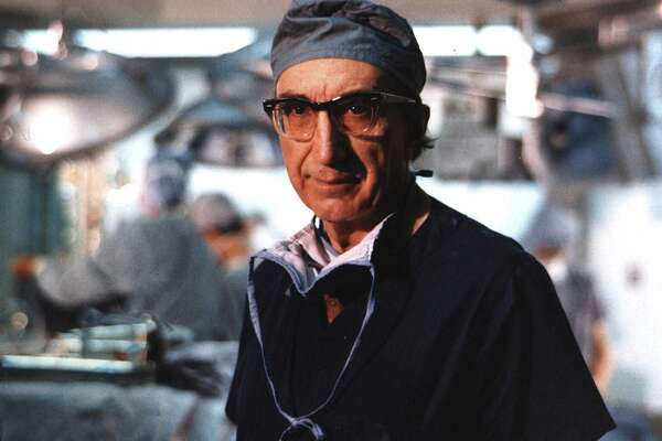 Biography explores life of cardiovascular pioneer DeBakey ...