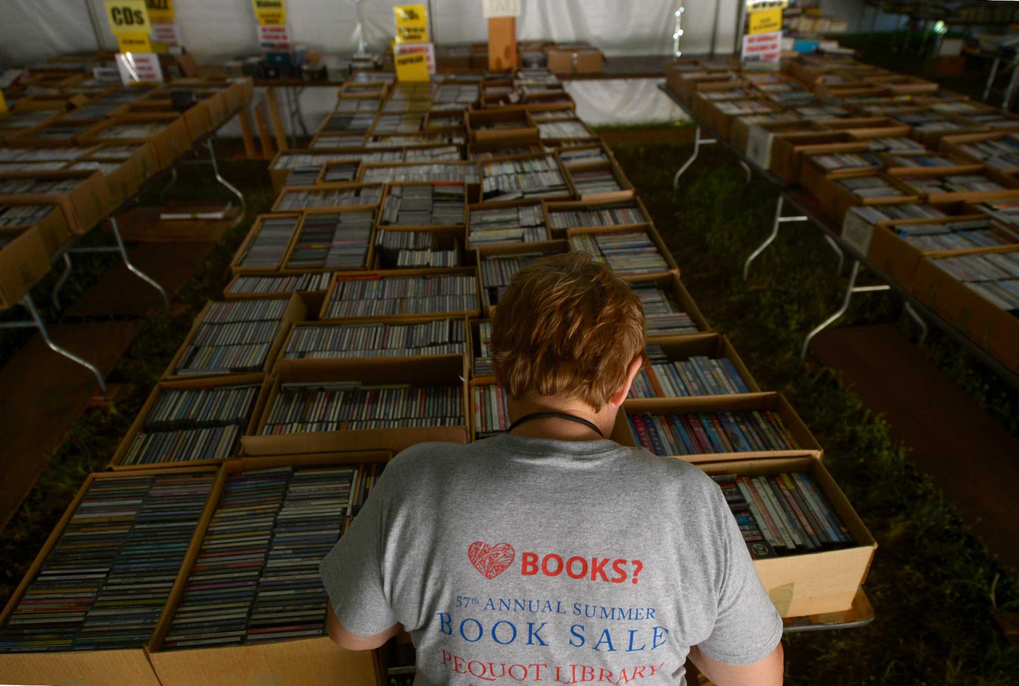 Bound fans: Pequot Library hosts 58th annual book sale