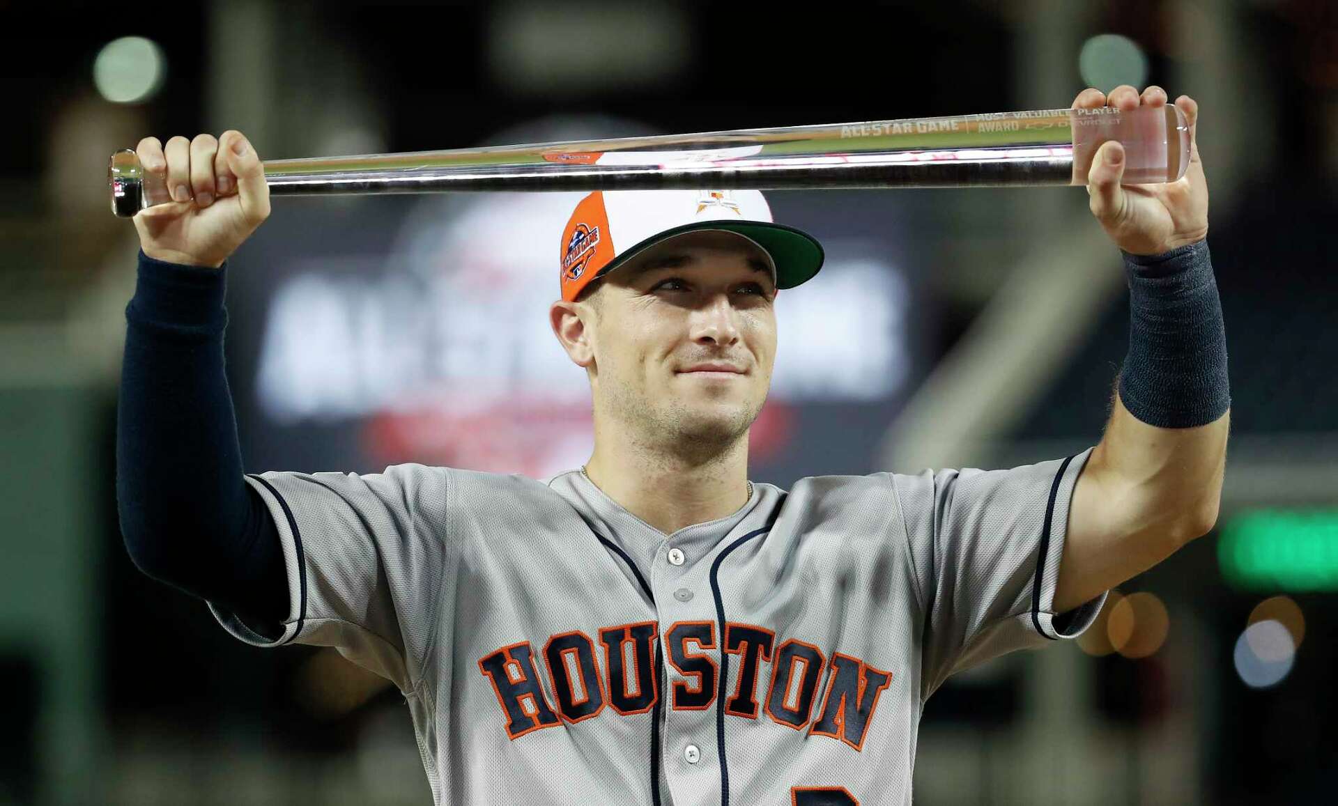 Astros' Alex Bregman gives All-Star Game MVP car to his mom