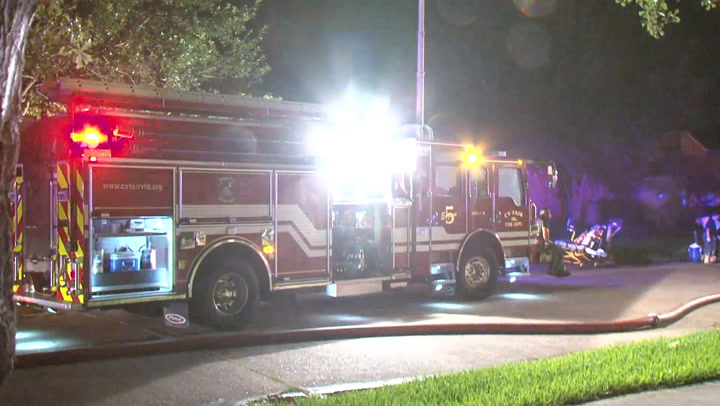 Copperfield family escapes house fire