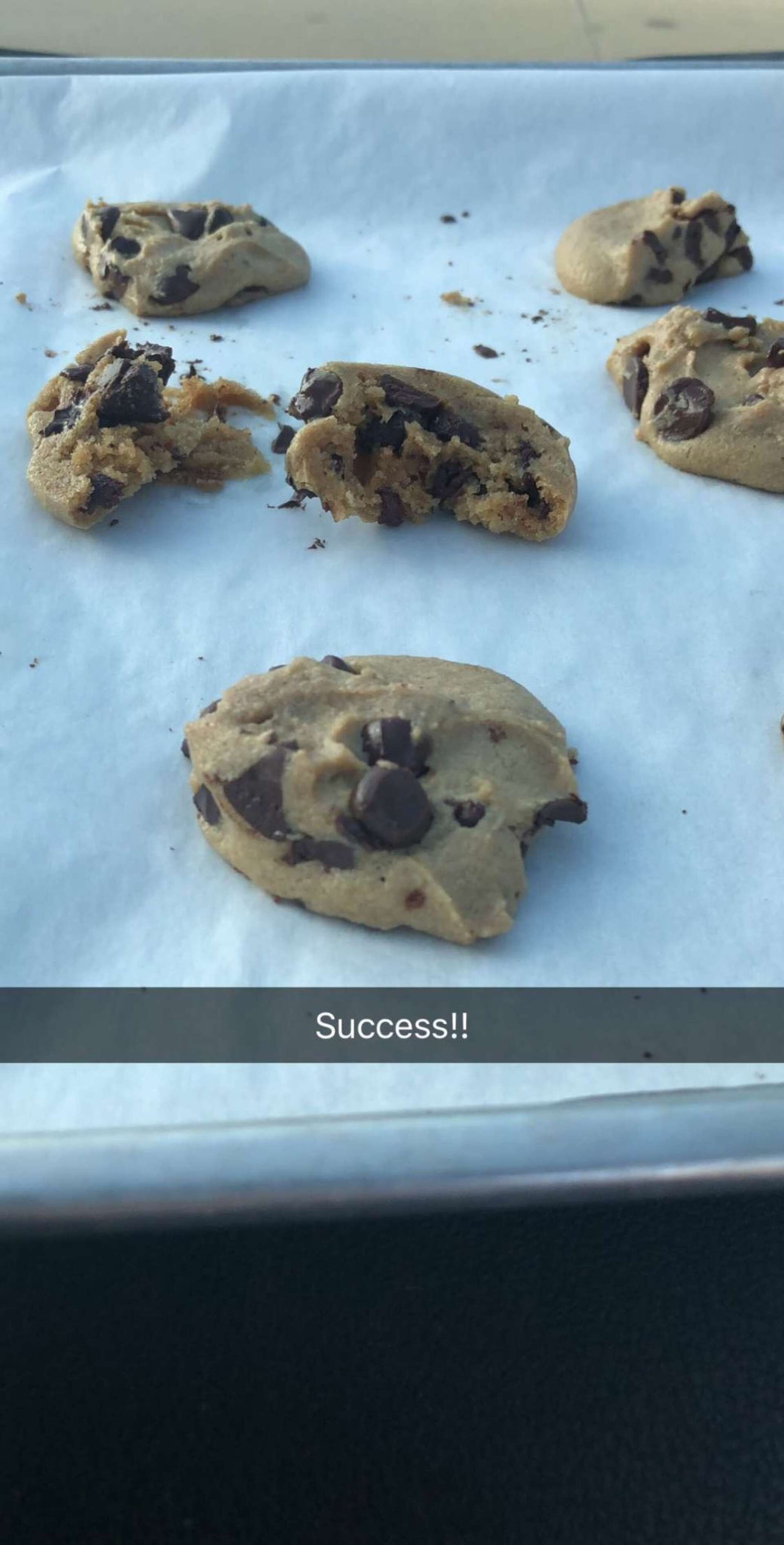 Texas woman bakes delicious cookies inside her blazing hot car