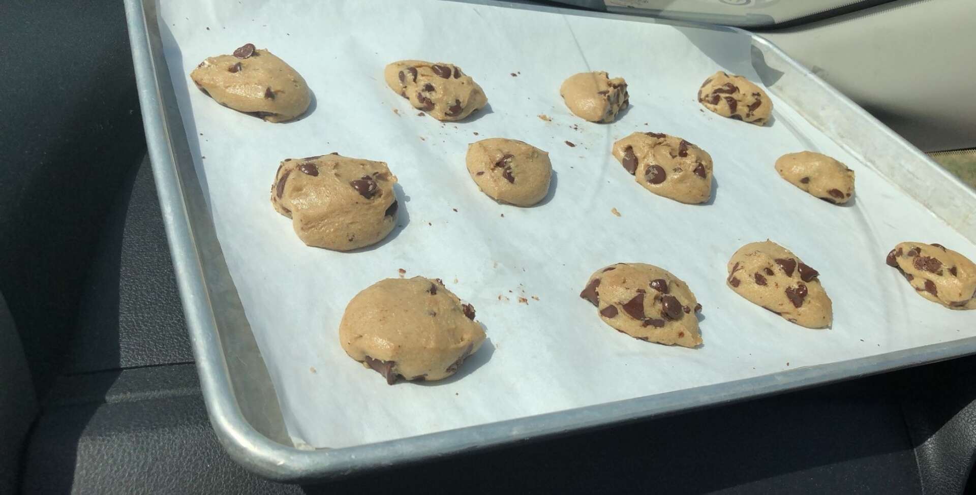Texas woman bakes delicious cookies inside her blazing hot car