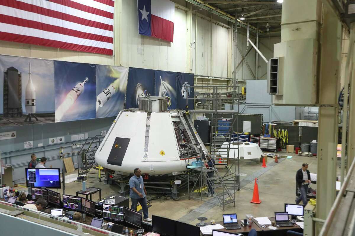 NASA’s Orion spacecraft test module for moon launch system passes ...