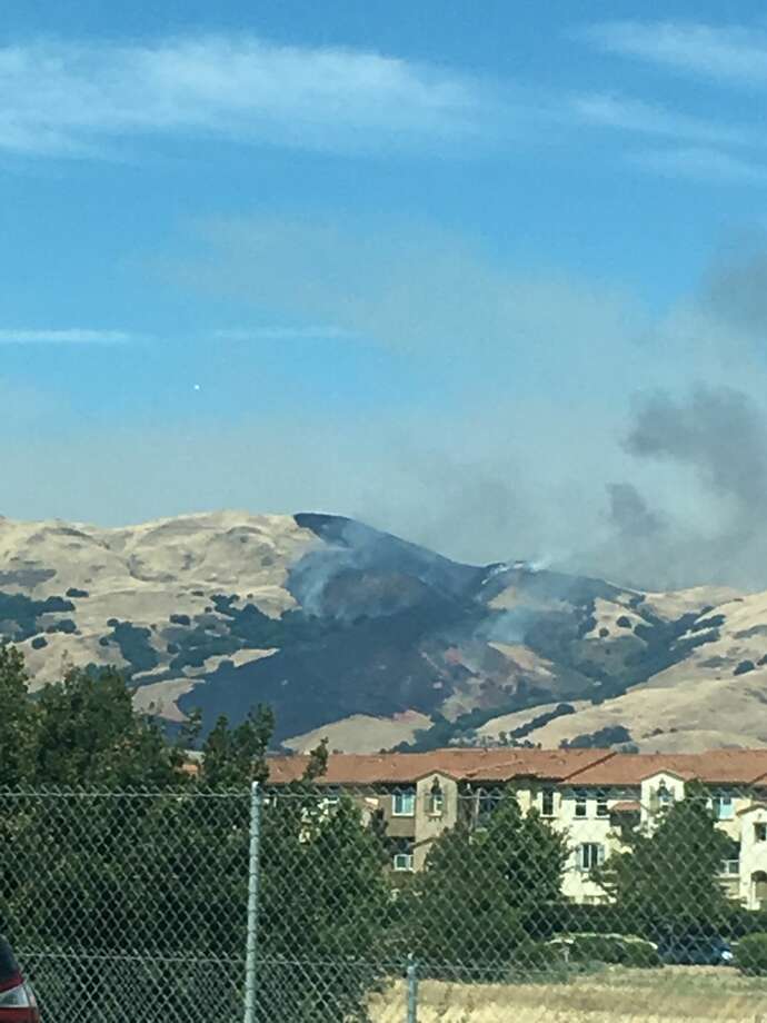 Milpitas brush fire grows to 150 acres; 25% contained - SFGate