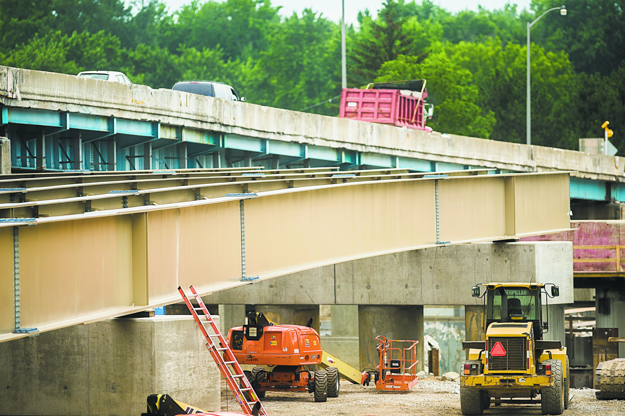 M-20 bridge rebuilding continues on schedule