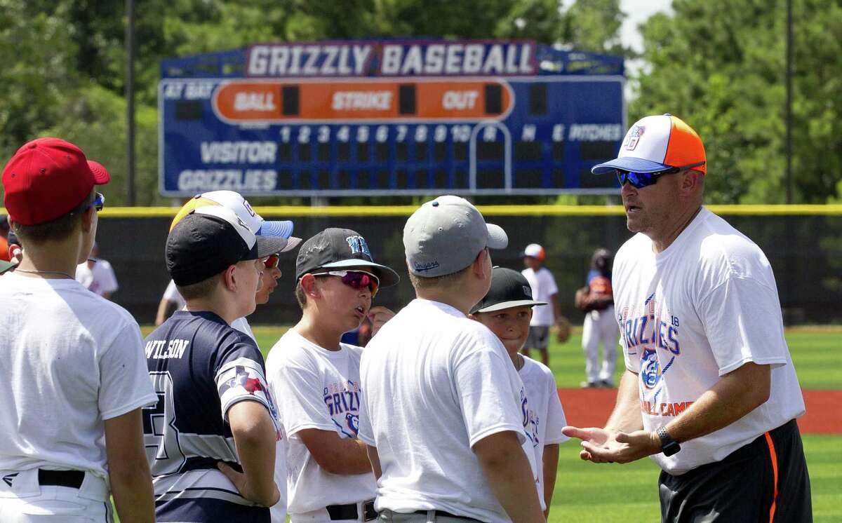 Conroe grad Ferrell to lead Grand Oaks baseball program