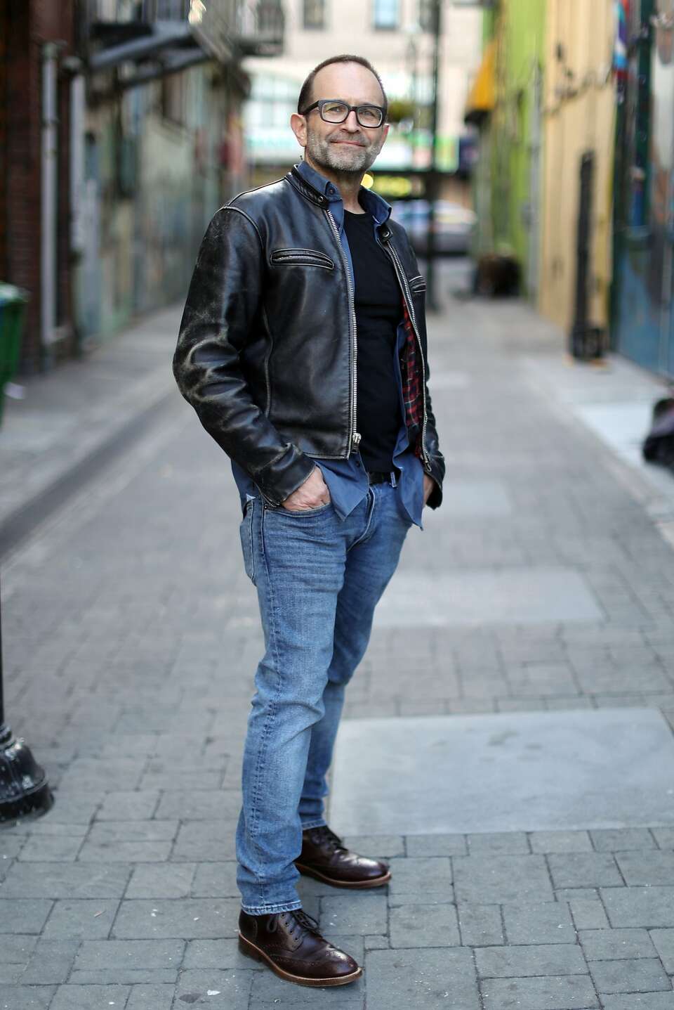 Novelist Glen David Gold walks a fine line examining his own unusual ...