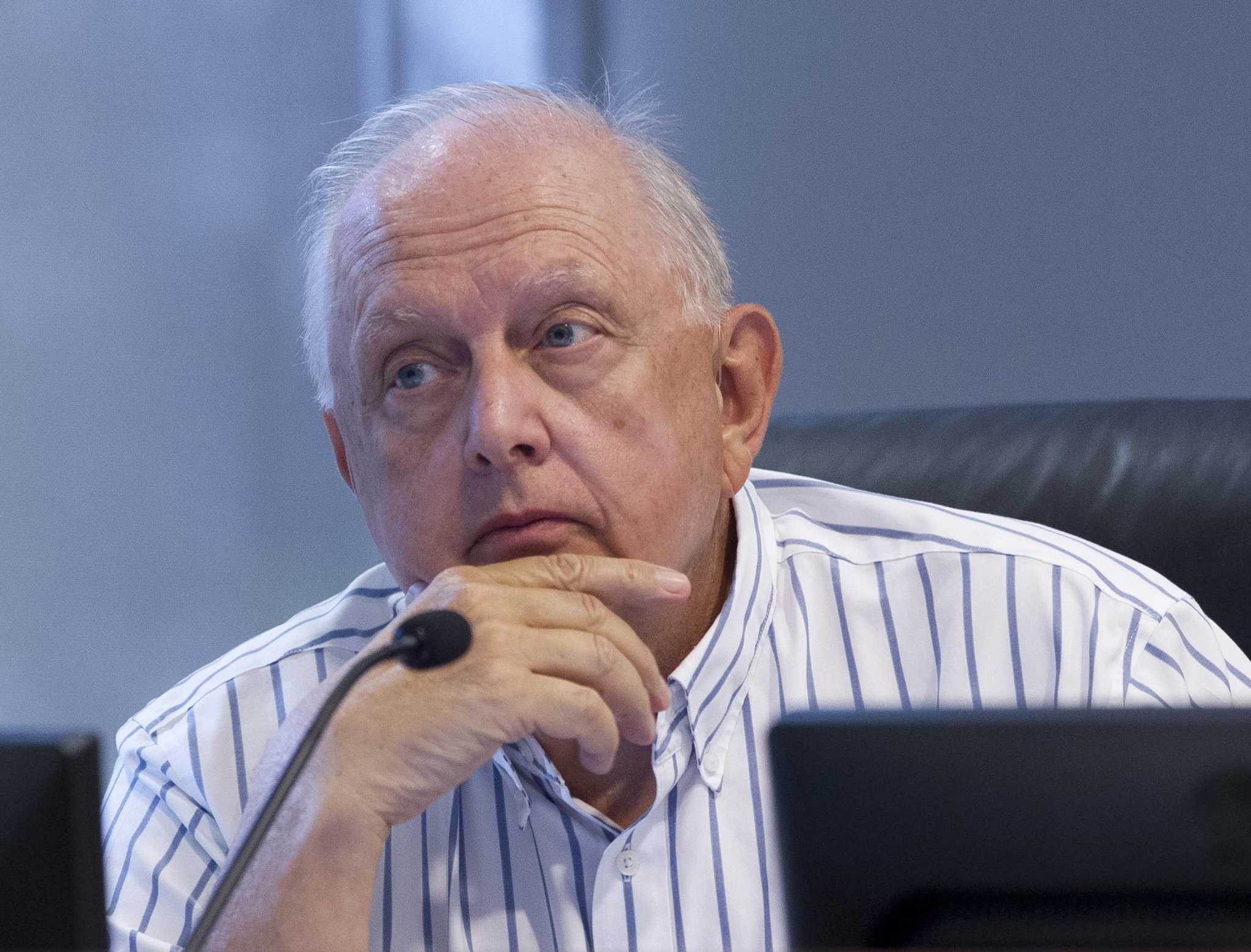 Rieser coasts to 3rd term on Woodlands board