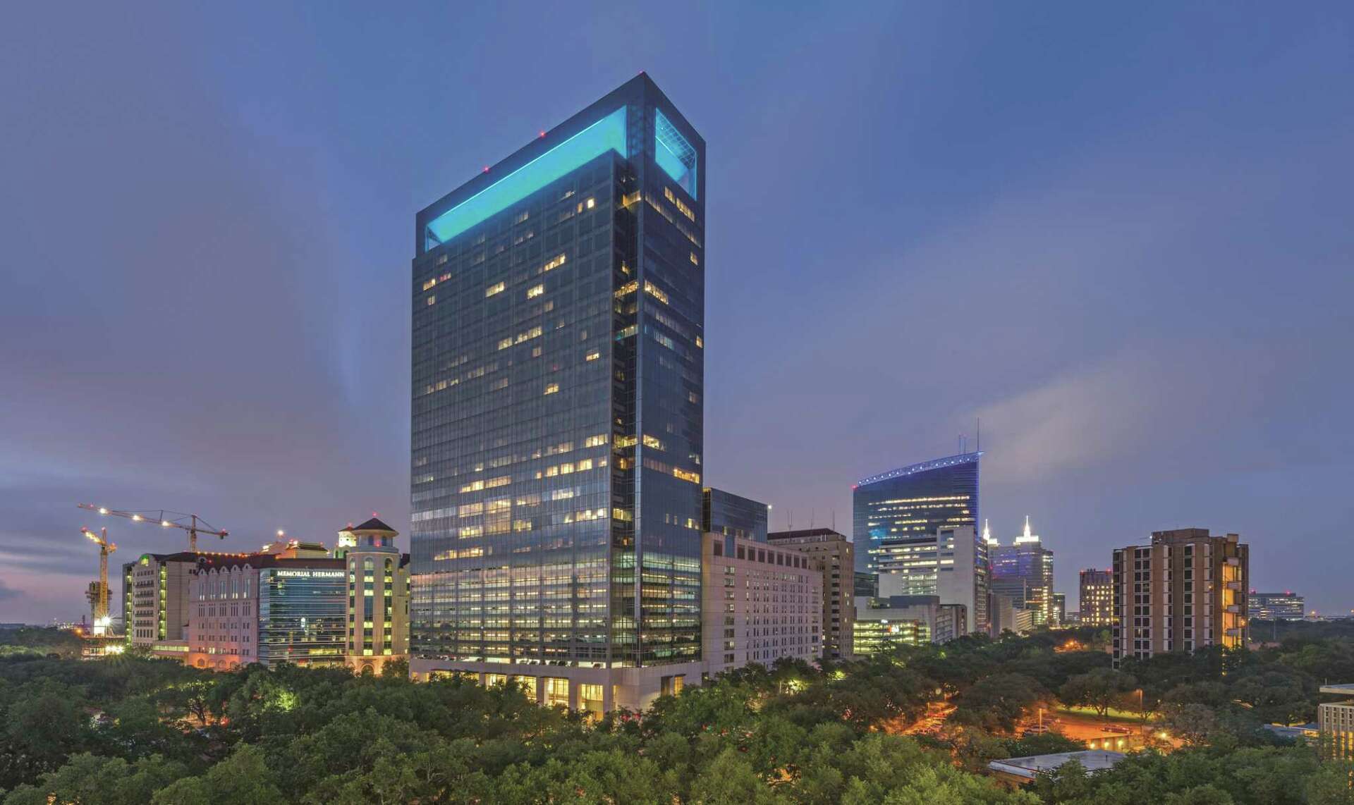 Iconic Memorial Hermann Medical Plaza changes hands