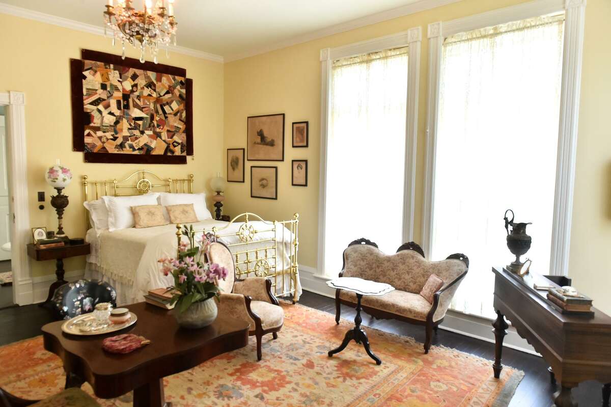 San Antonio’s historic downtown Maverick Carter House a Victorian time ...