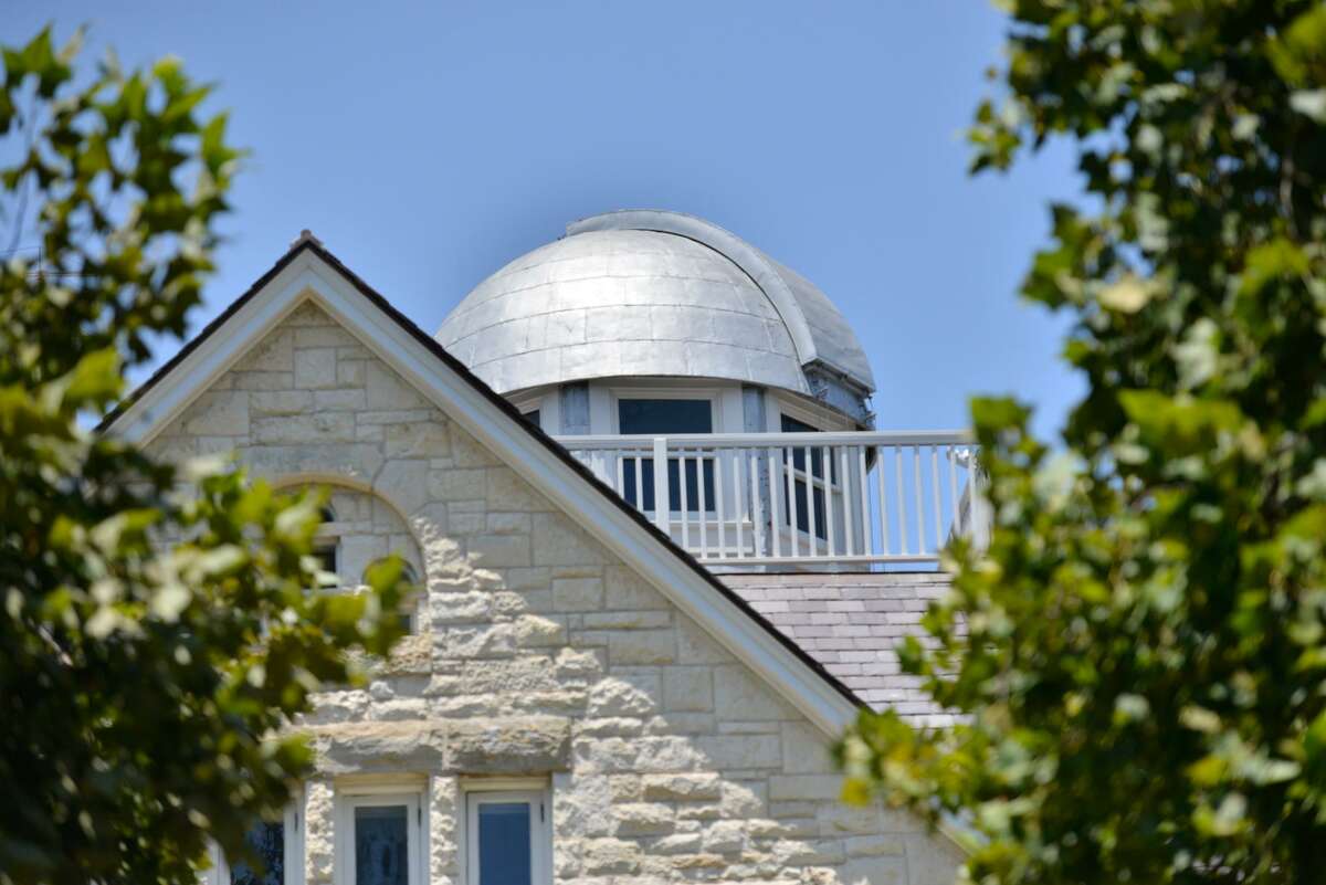 San Antonio’s historic downtown Maverick Carter House a Victorian time ...