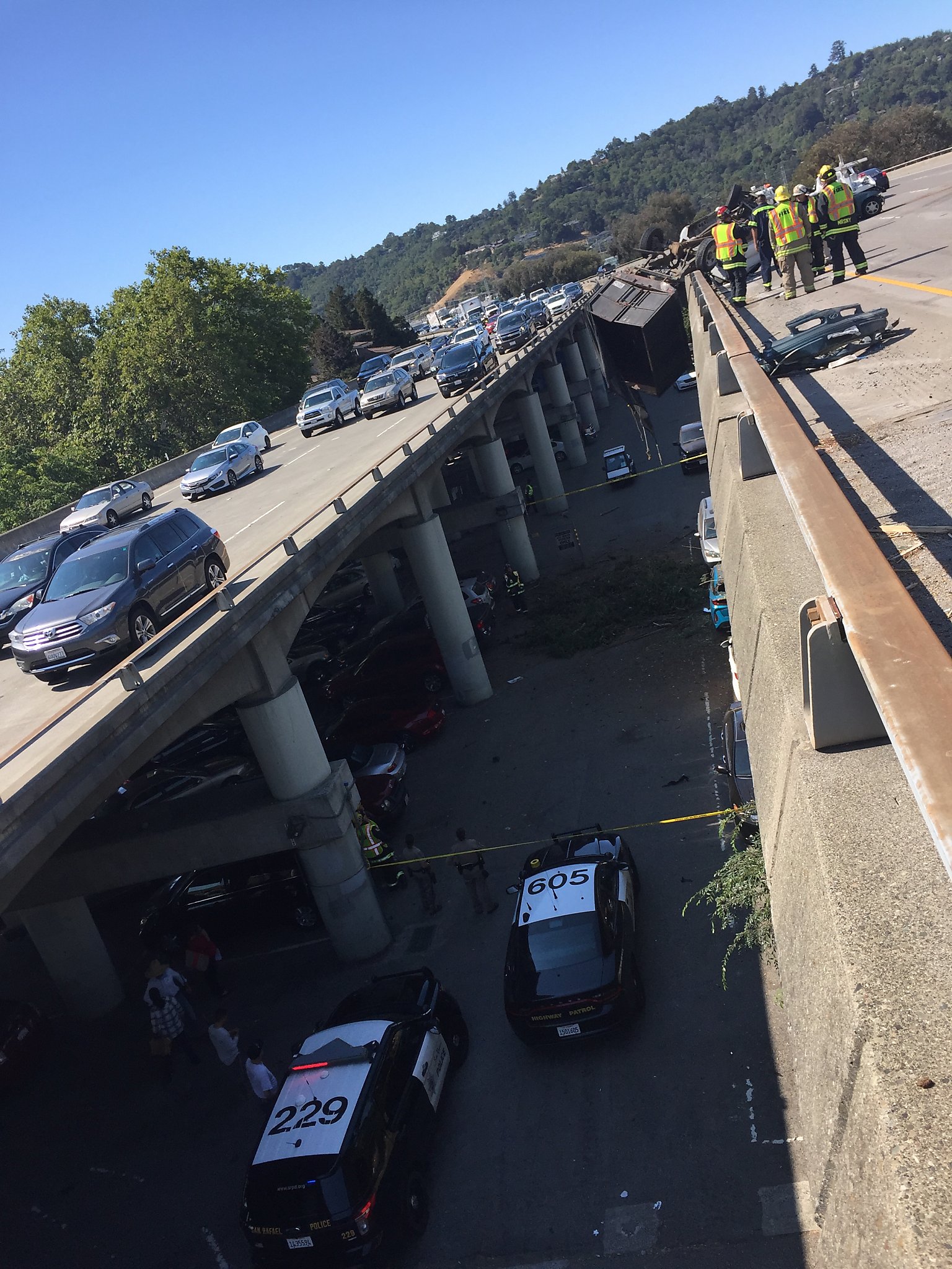 Truck hanging off Highway 101 causes traffic delays - SFGate