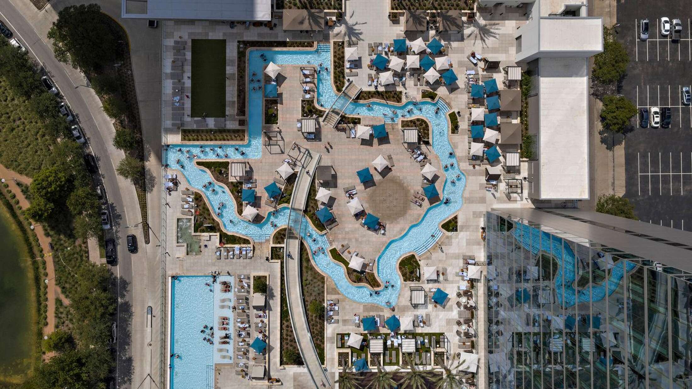 Marriott Marquis Houston's Texas-shaped swimming pool earns national ...