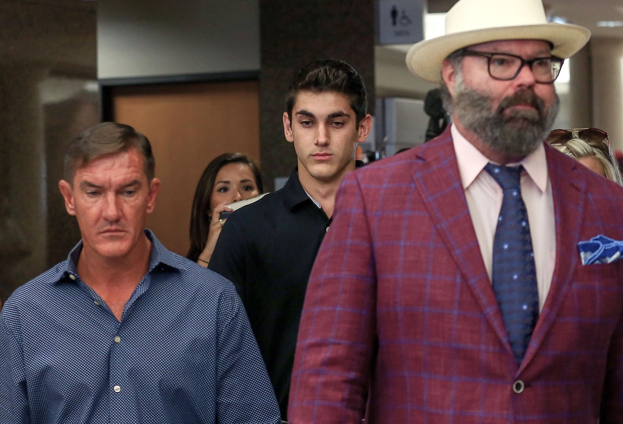 Driver in Atascocita crash that killed teens gets 10 years probation