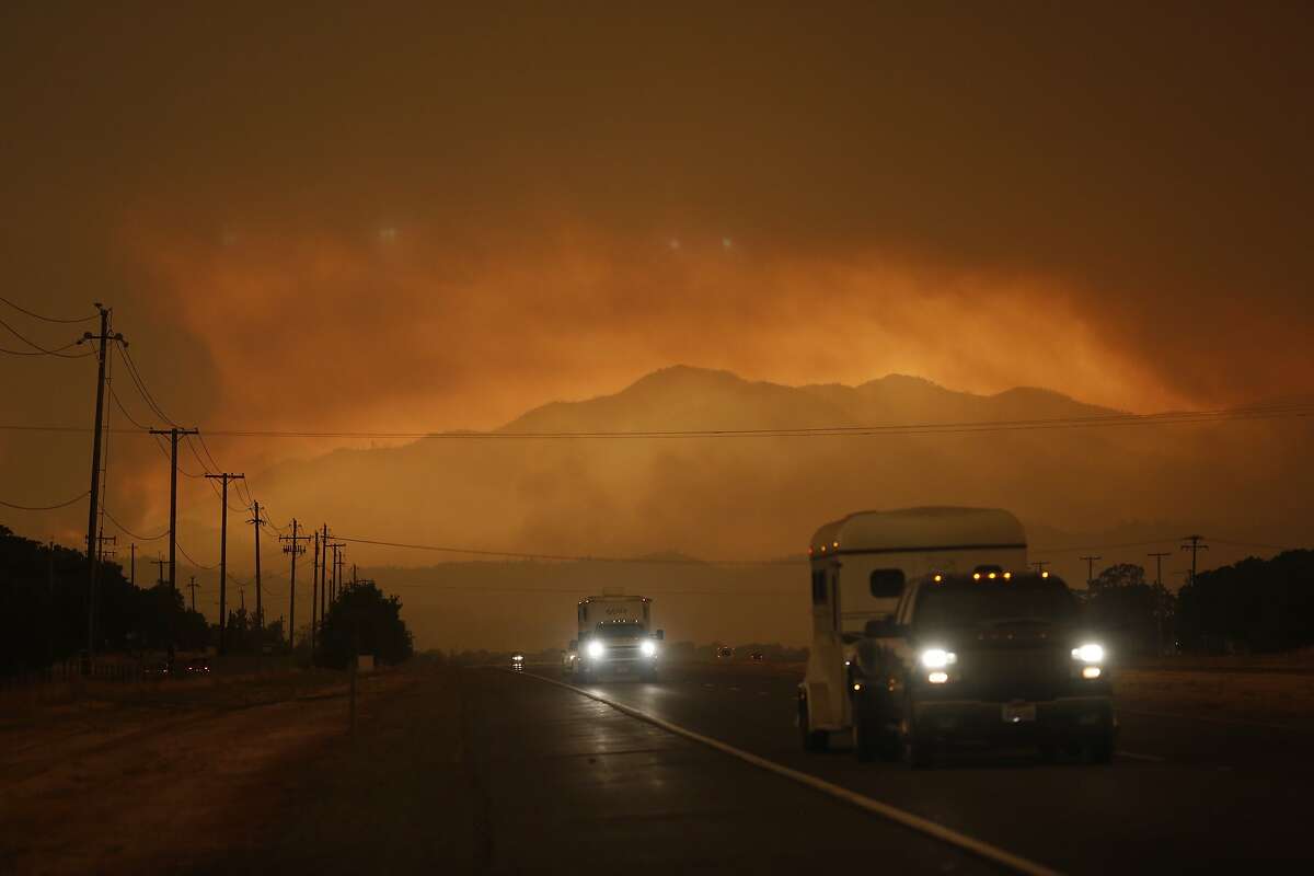Carr Fire kills two firefighters near Redding, destroys 500 structures