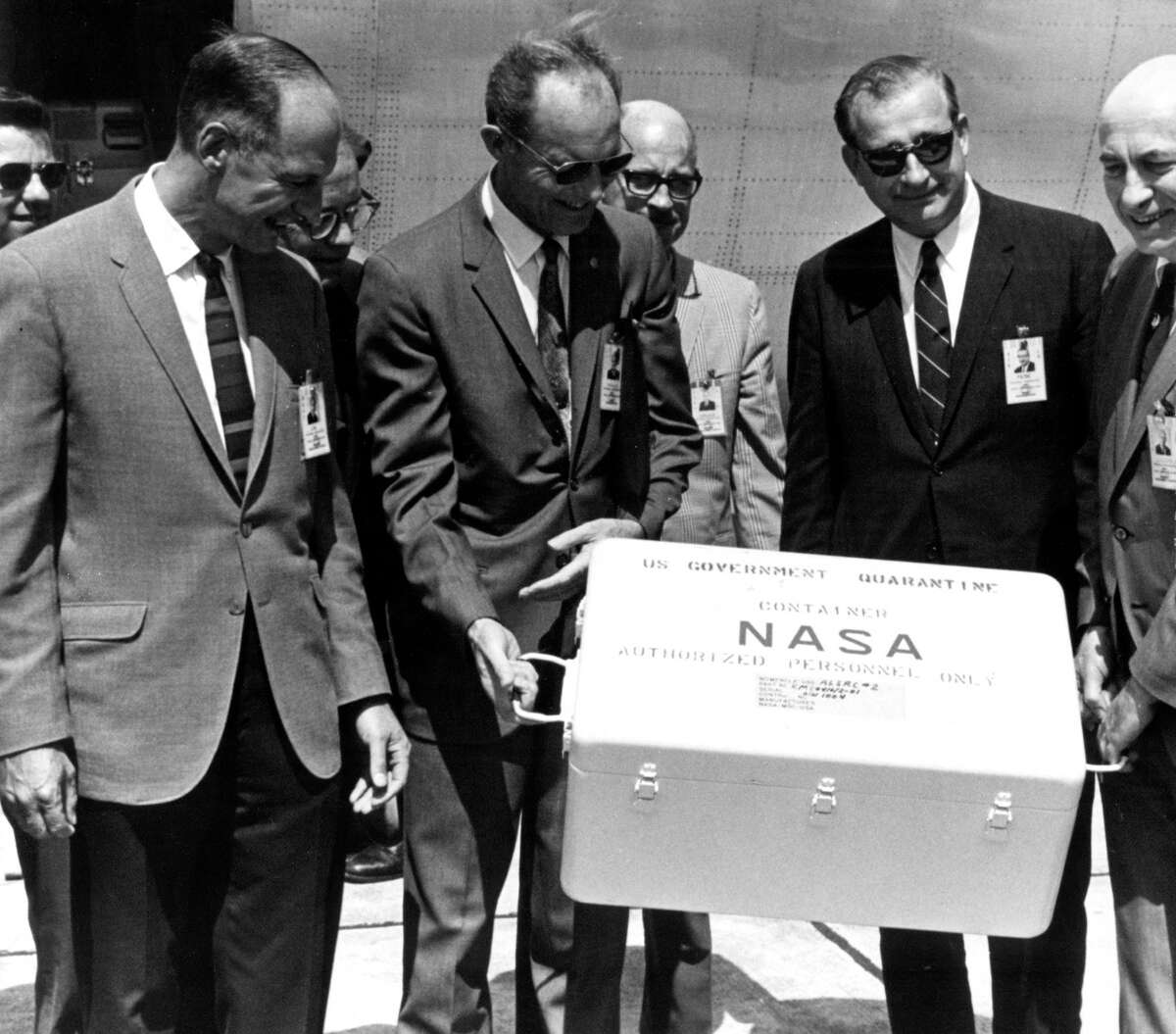 Lunar mission: Find missing moon rock