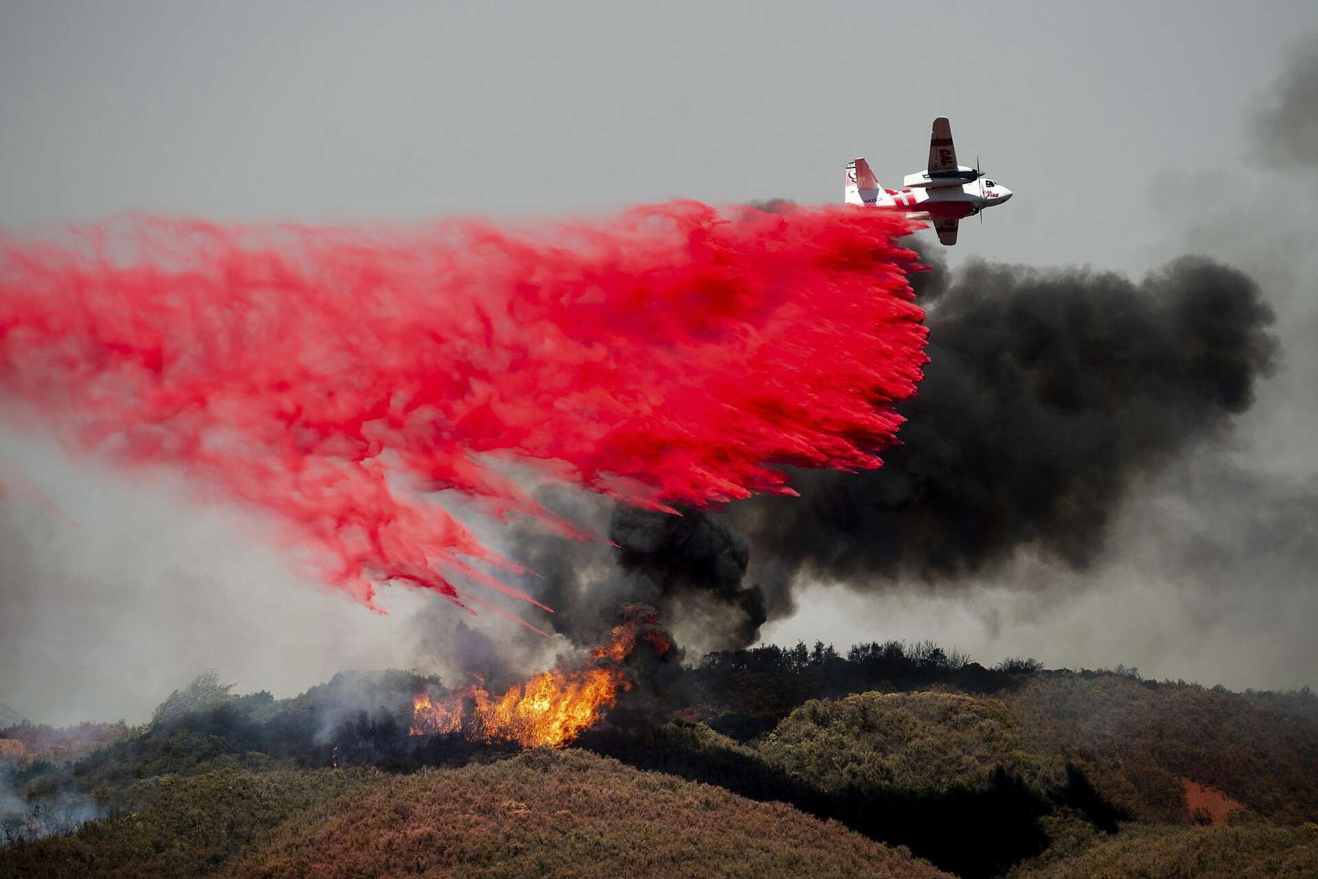 Video shows massive fire cloud towering over Mendocino fires