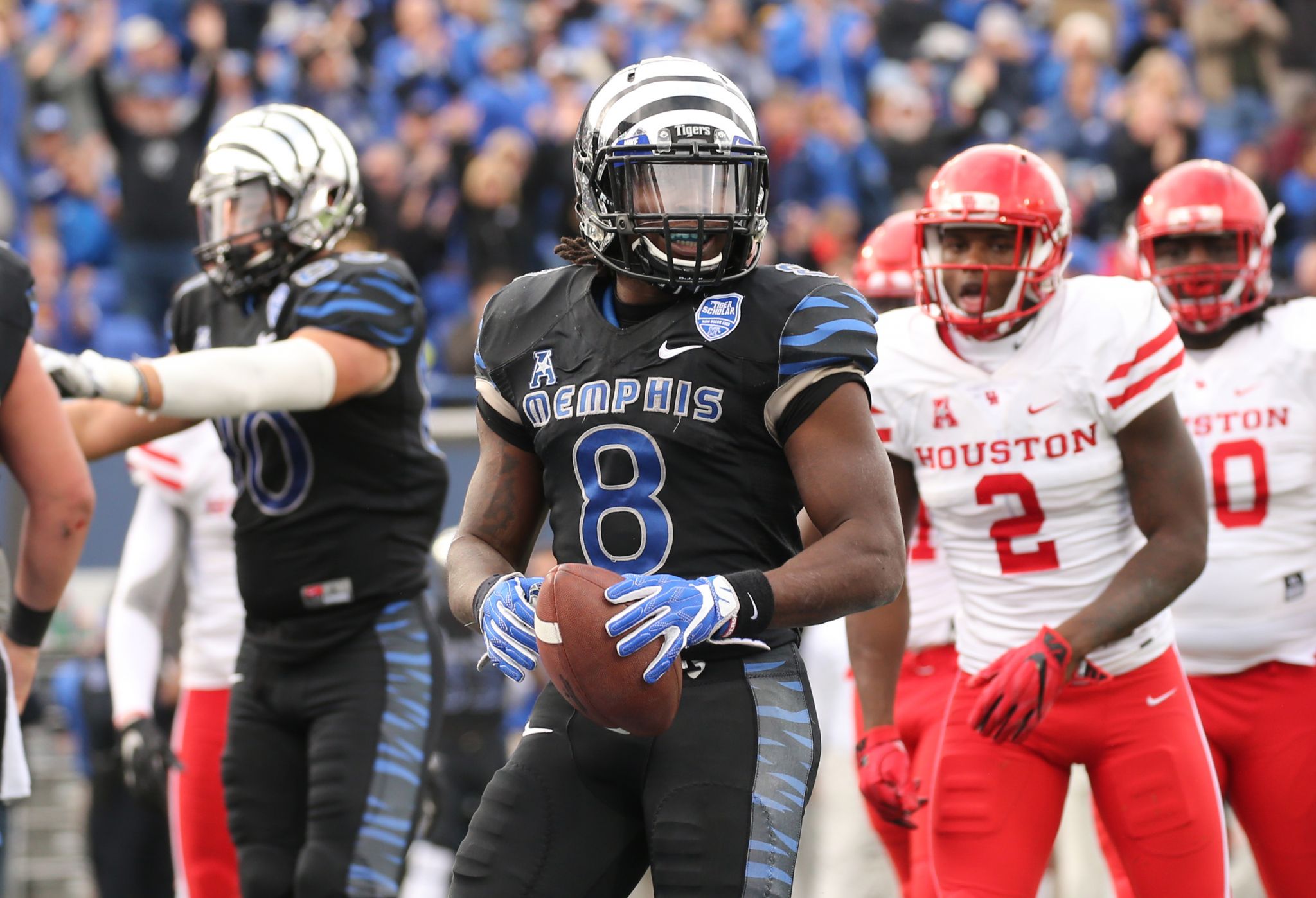 Memphis RB Darrell Henderson visits Texans