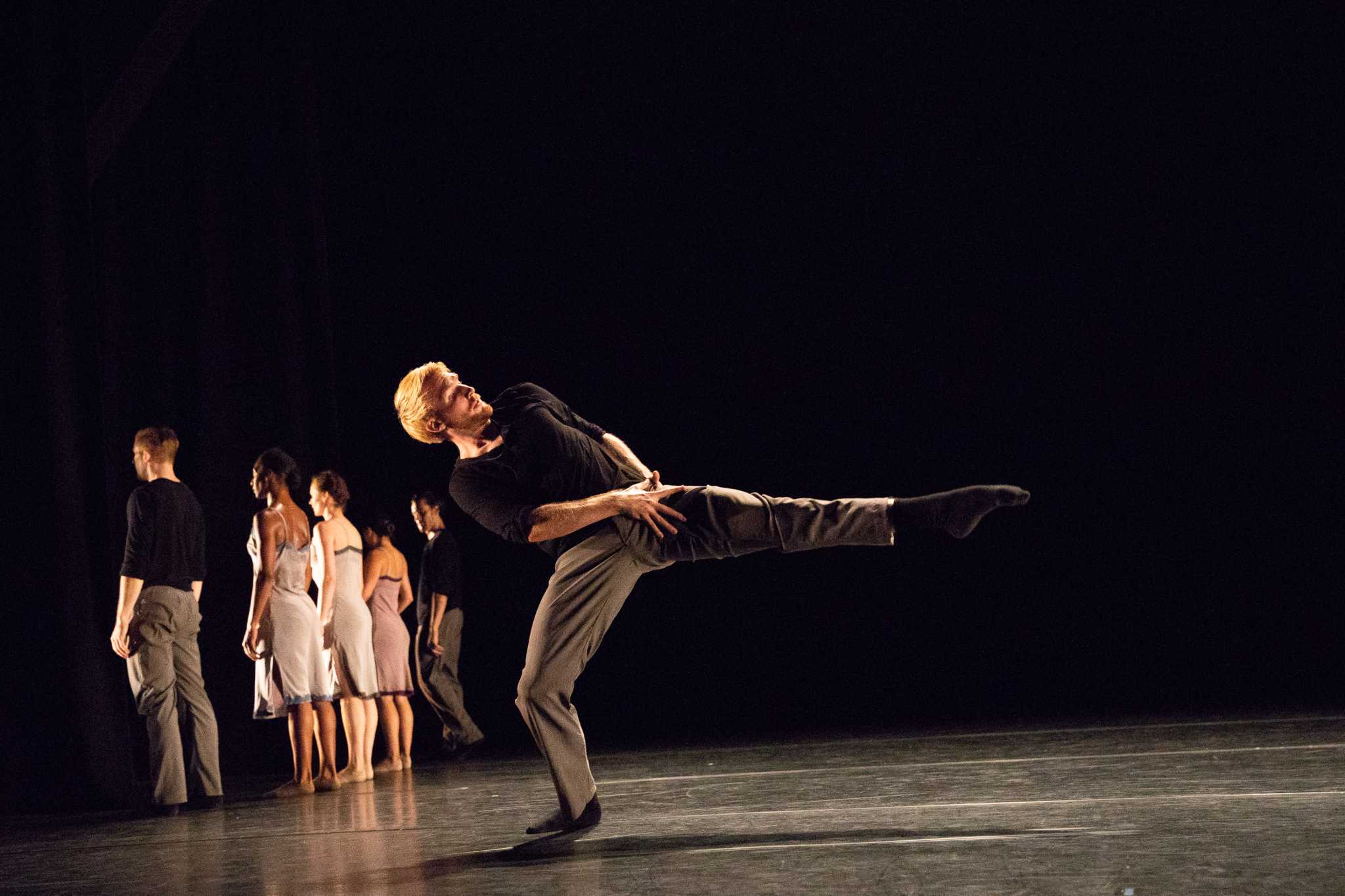 Review: Hubbard Street Dance Chicago offers rich patchwork of dance