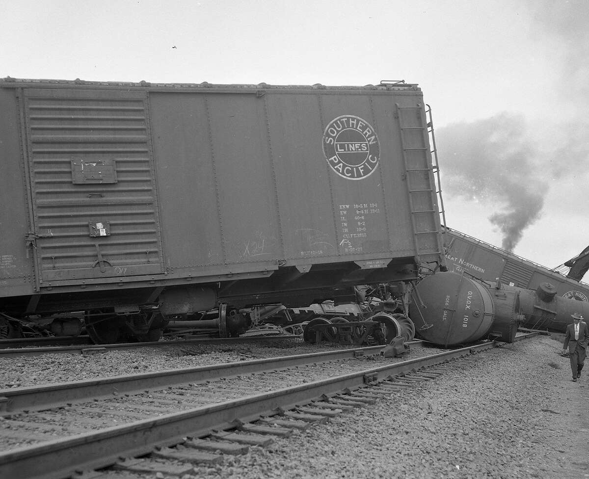 Photos of the great Peninsula train derailment of 1953 rediscovered
