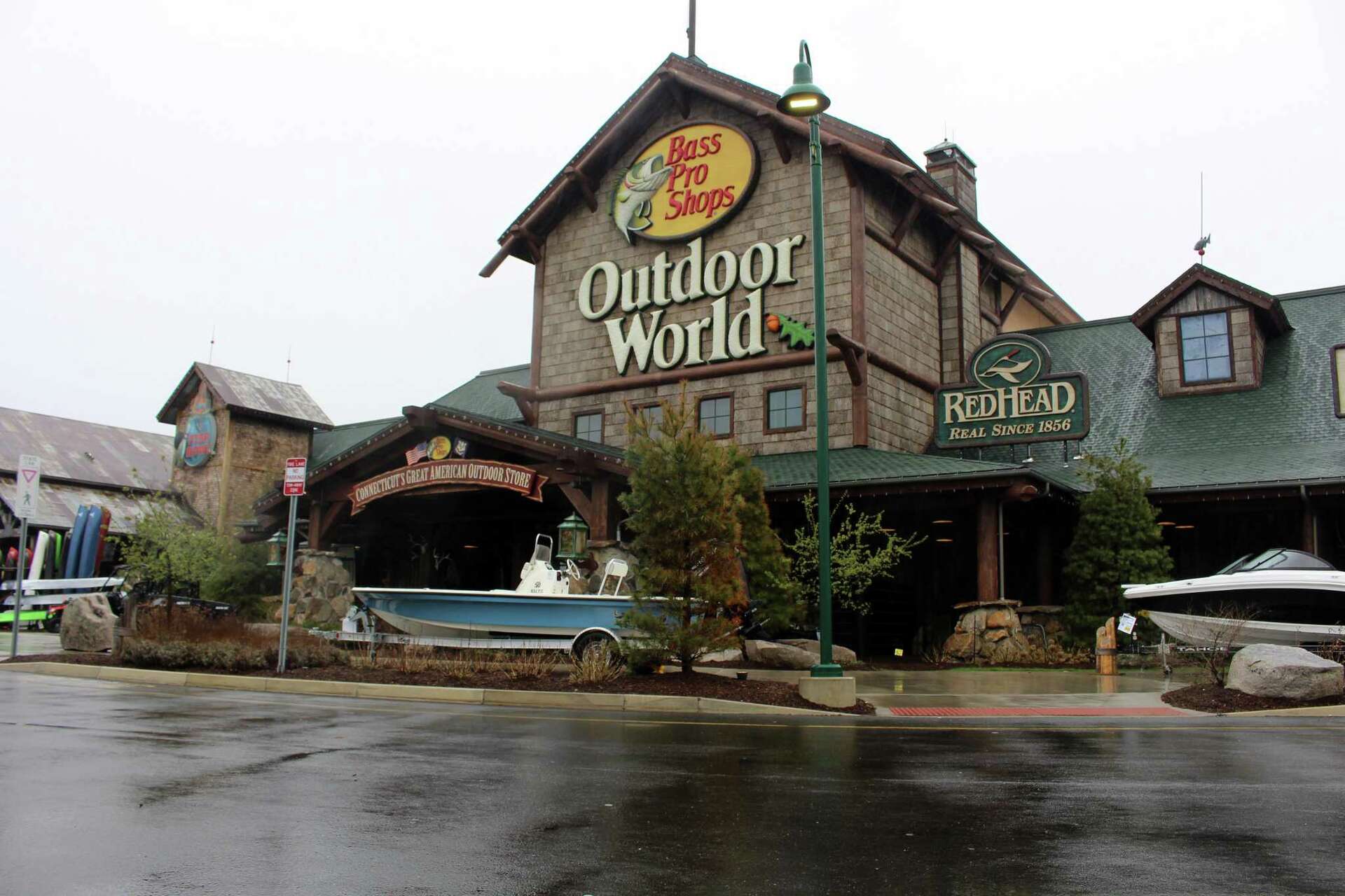 Bass Pro Shops, Cabela's to open massive store in Clifton Park