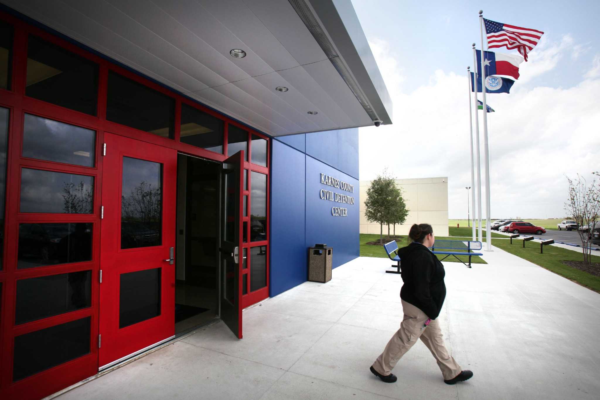 Immigrants in S. Texas detention center mount hunger strike, advocates say