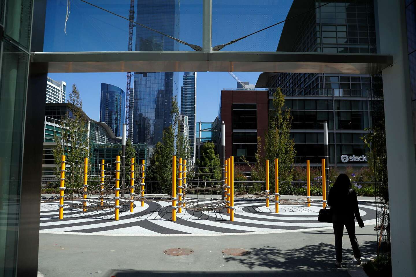 San Francisco’s imposing transit center ready to roll at last