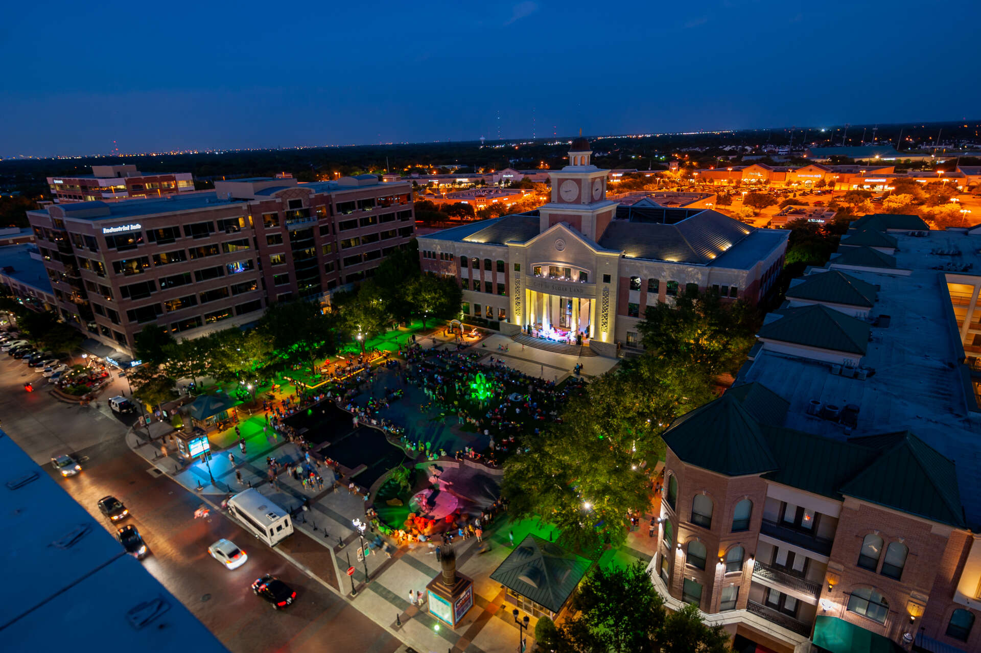 Sugar Land Town Square unveils plaza renovations