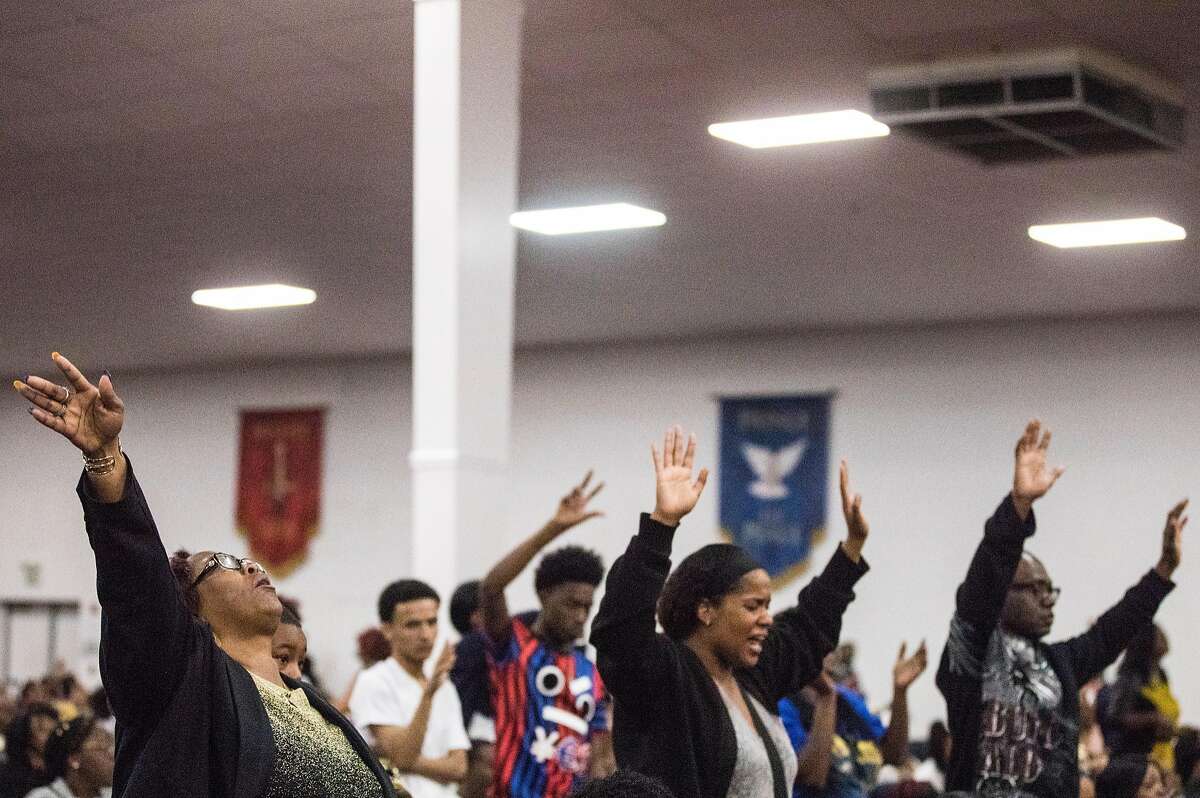 Nia Wilson stabbing case suspended to examine defendant’s mental state