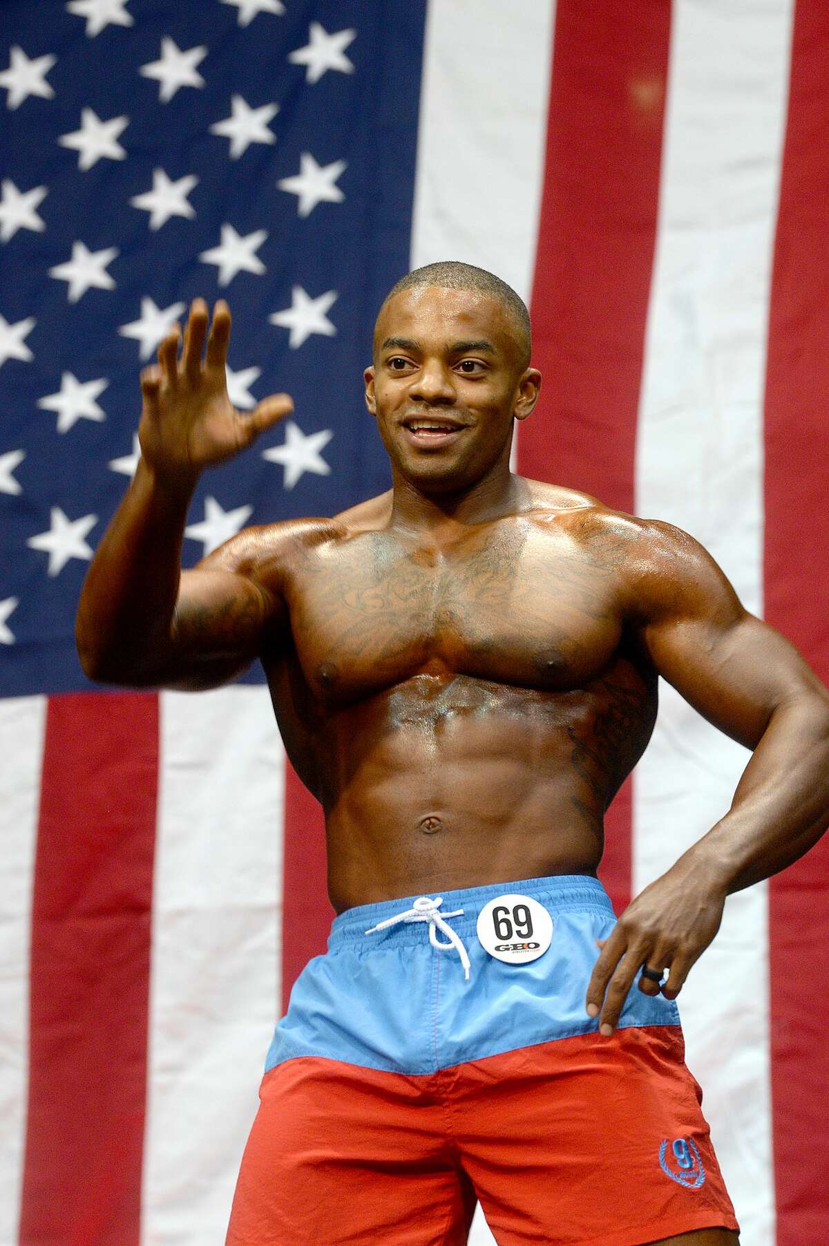 Photos: Bodybuilders show their strengths at Global Championships